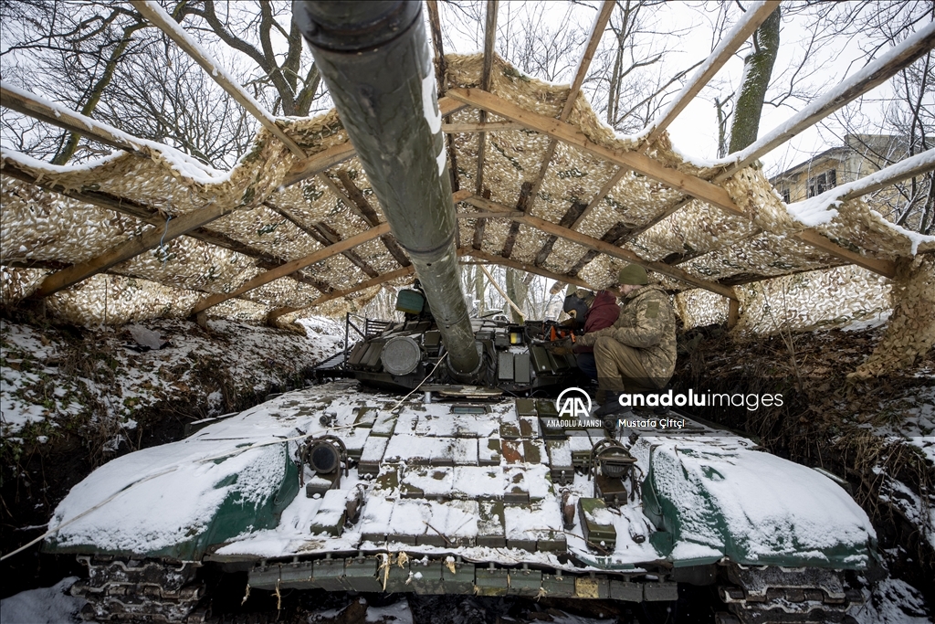 AA, sıcak çatışmanın sürdüğü Ugledar ve Marinka yakınlarındaki Ukrayna ...