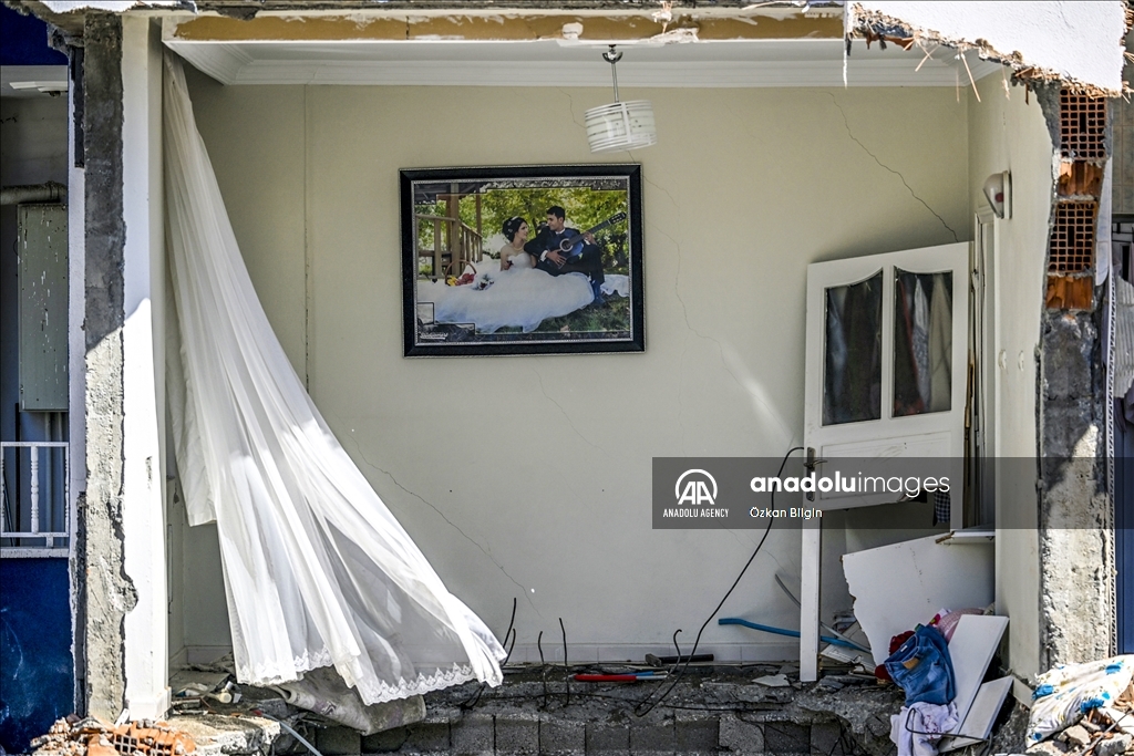 Aftermath of devastating Turkiye earthquakes: Shattered dreams inside ...