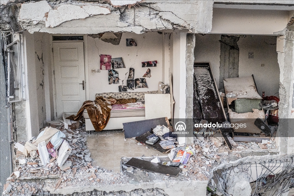 Aftermath of devastating Turkiye earthquakes: Shattered dreams inside ...