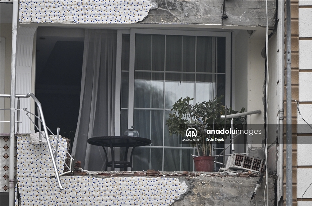 Aftermath of devastating Turkiye earthquakes: Shattered dreams inside ...
