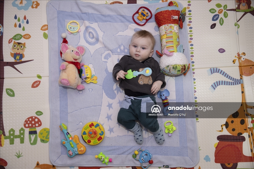Ukrainian mothers pose with their babies born in shelters due to the ...