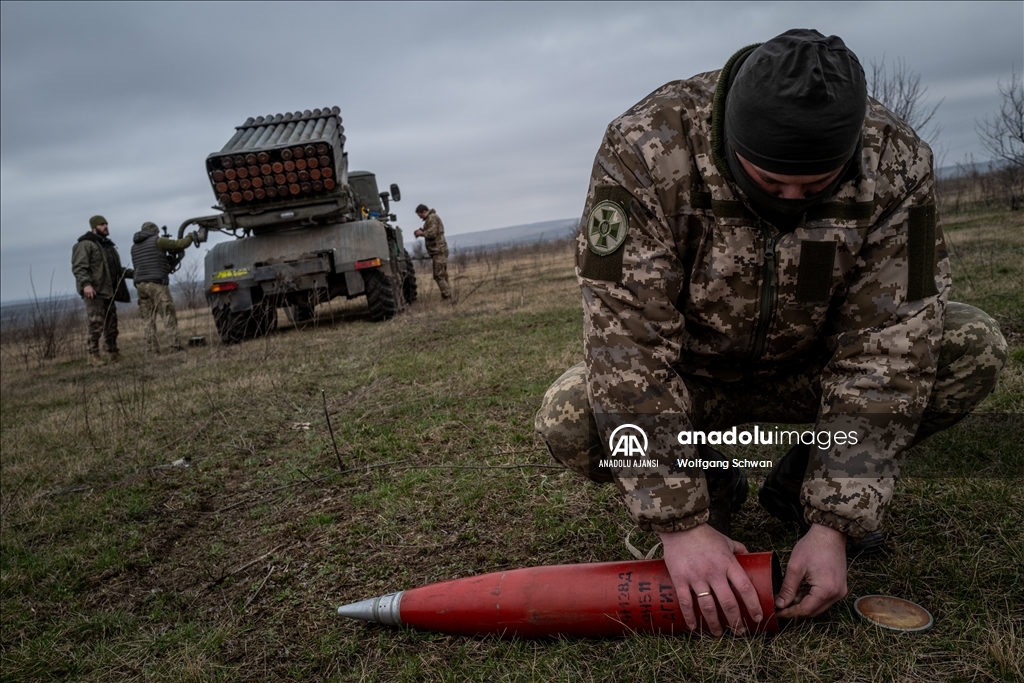 Ukrayna'nın Toretsk kentinde askeri hareketlilik sürüyor - Anadolu Ajansı