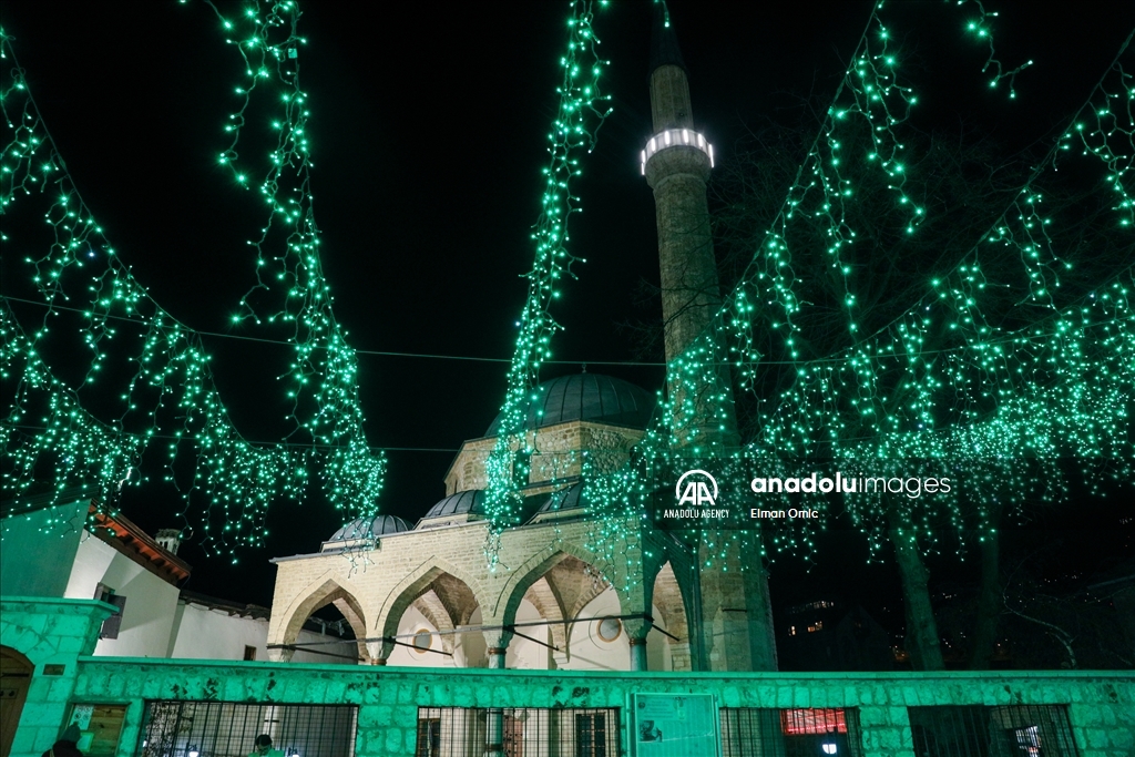 Cities decorated as Ramadan, the holy month of fasting for Muslims, set ...