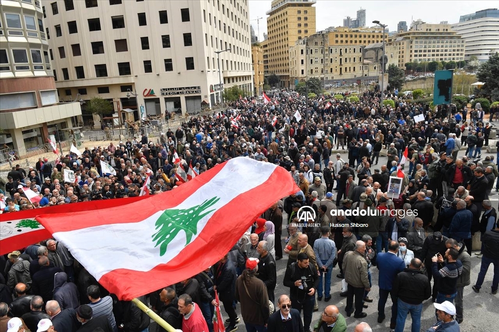 Lebanese protest to low wages - Anadolu Ajansı