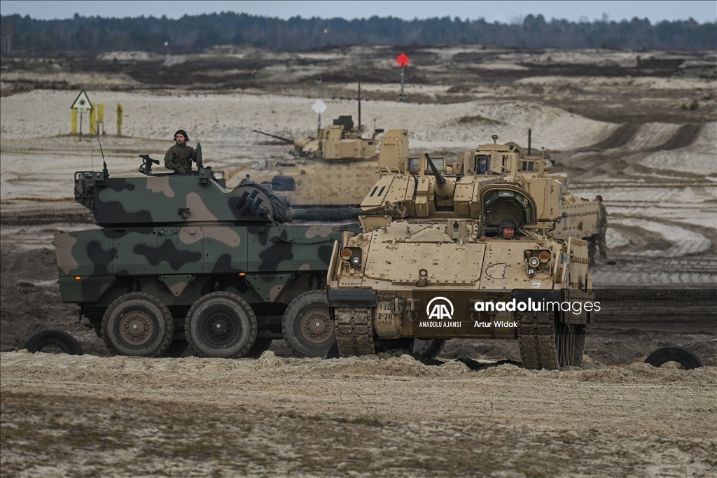 Nowa Deba'da ABD ve Polonya ordusundan ortak askeri tatbikat - Anadolu ...