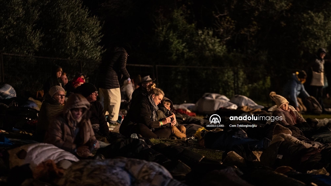 Anzak Koyu'nda geleneksel "Şafak Ayini" yapıldı - Anadolu Ajansı