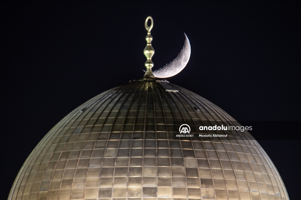 Polumjesec kao stražar nad svetim kompleksom Al-Akse - Anadolu Ajansı