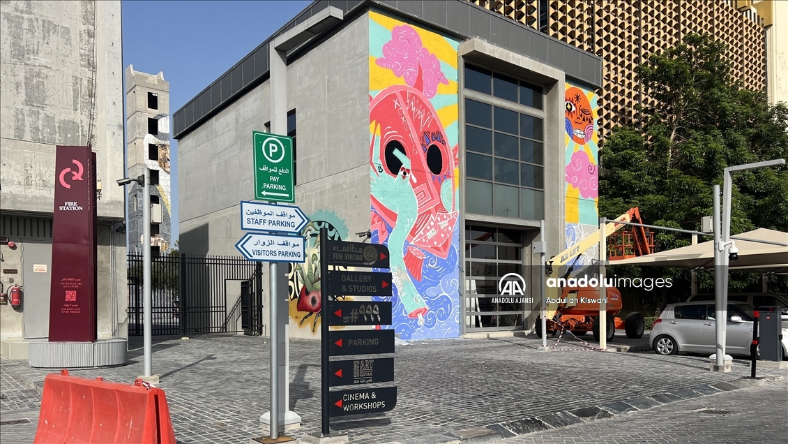 Katar'da itfaiye istasyonundan dönüştürülen sanat merkezi sanatseverler ...