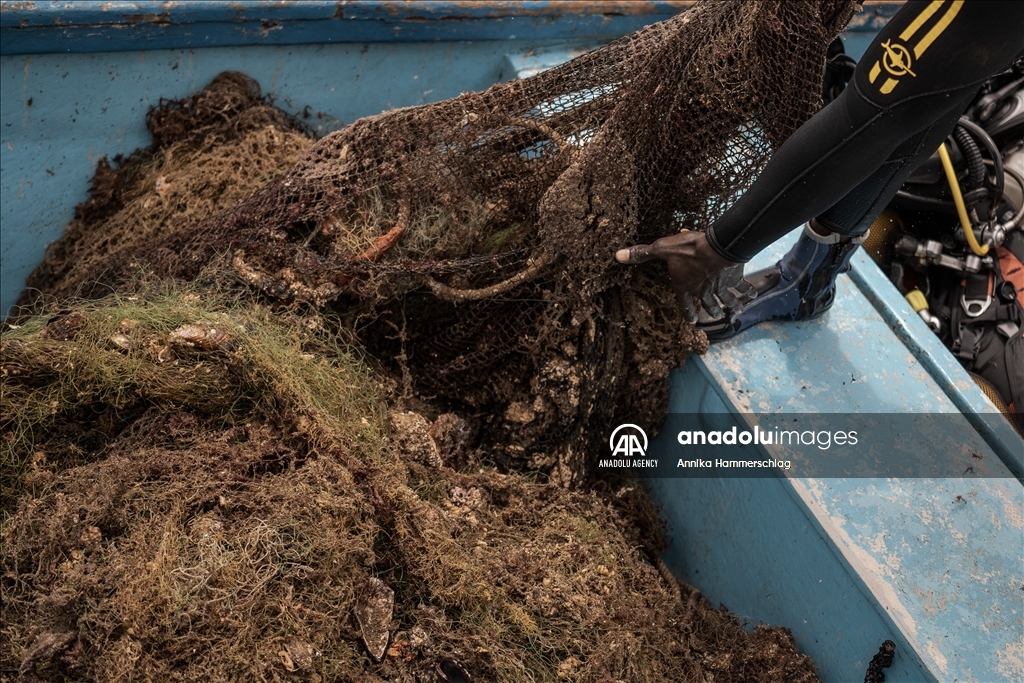 Cleaning of "ghost nets" in Senegal - Anadolu Ajansı