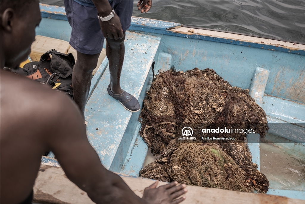 Cleaning of "ghost nets" in Senegal - Anadolu Ajansı