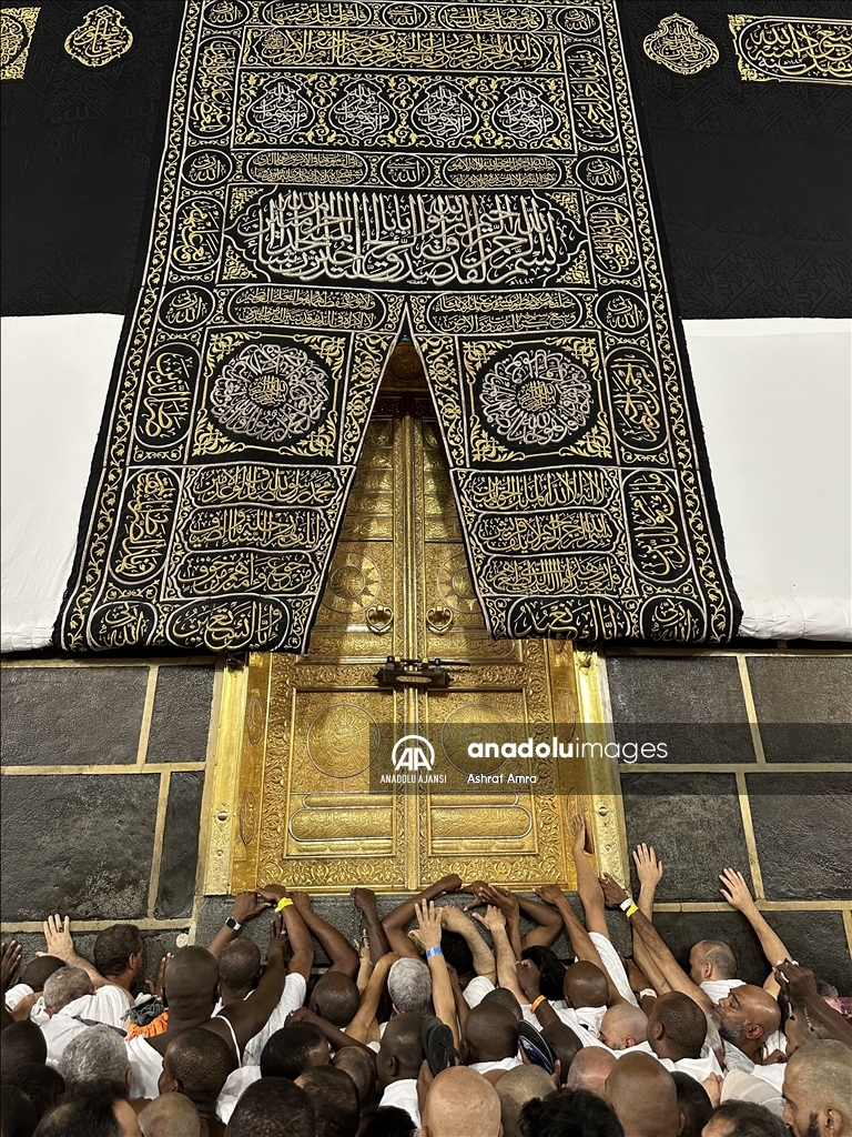 Hacı adayları, Kabe'de tavaf edip dua etti - Anadolu Ajansı