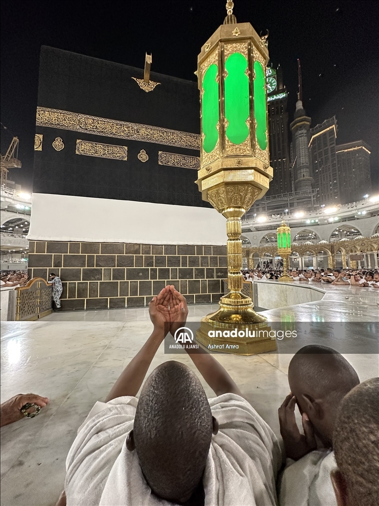 Hacı adayları, Kabe'de tavaf edip dua etti - Anadolu Ajansı