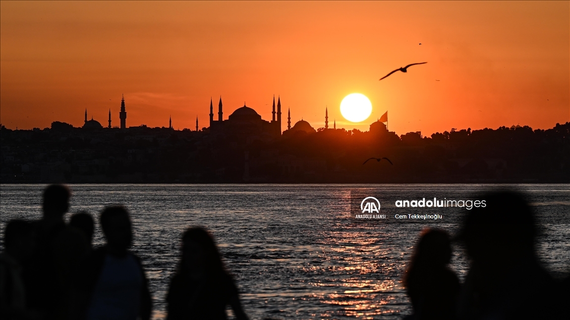İstanbul'da gün batımı - Anadolu Ajansı