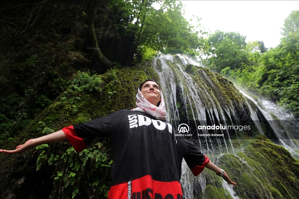 İran'ın Gülistan eyaletinde yaşayanlar bayramın tadını şelaleleriyle ...