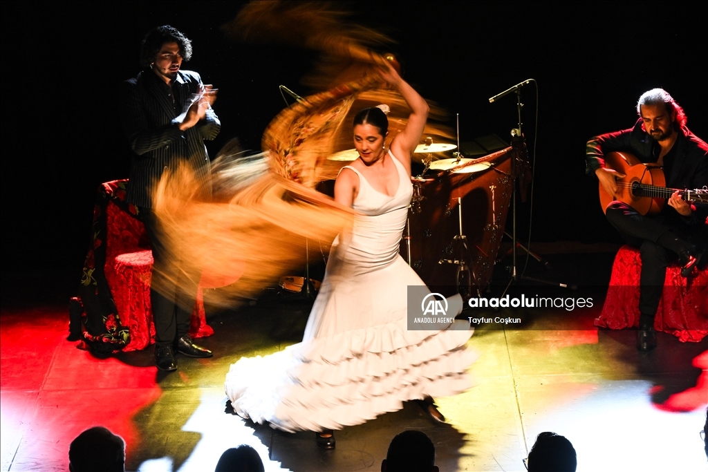 Authentic Flamenco show in San Francisco - Anadolu Ajansı