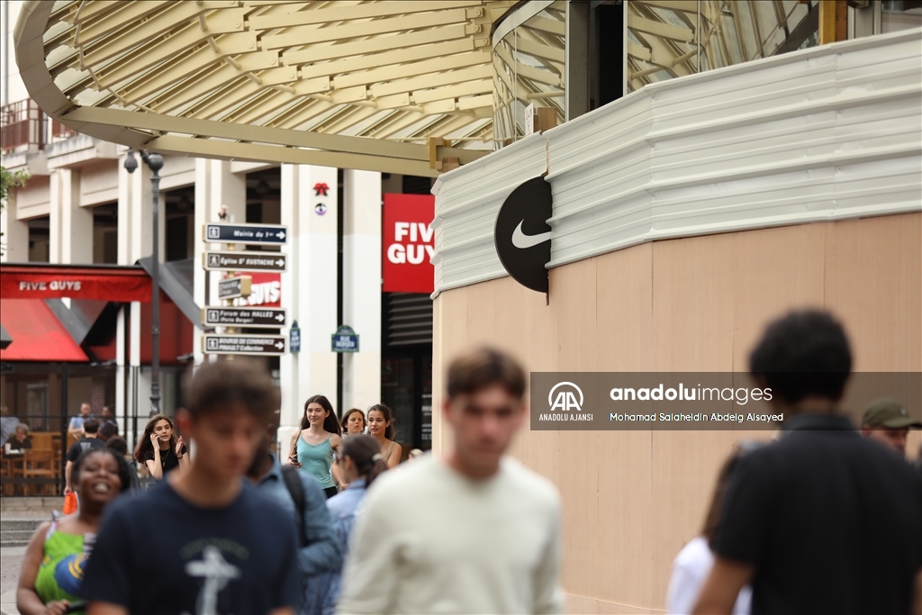 Gösterilerin ardından Fransa'da turizm sezonuyla ilgili endişeler ...