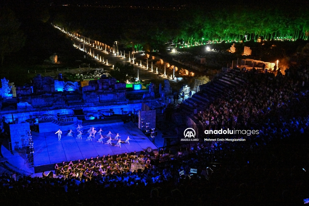 Efes Opera ve Bale Festivali "Uyuyan Güzel" balesiyle başladı - Anadolu ...