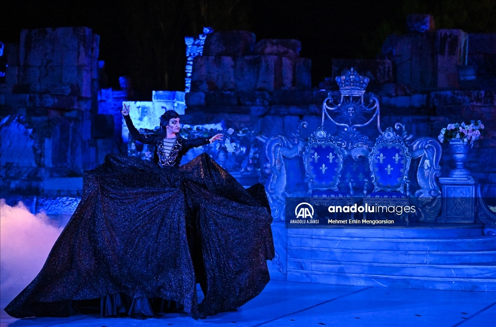 Efes Opera ve Bale Festivali "Uyuyan Güzel" balesiyle başladı - Anadolu ...
