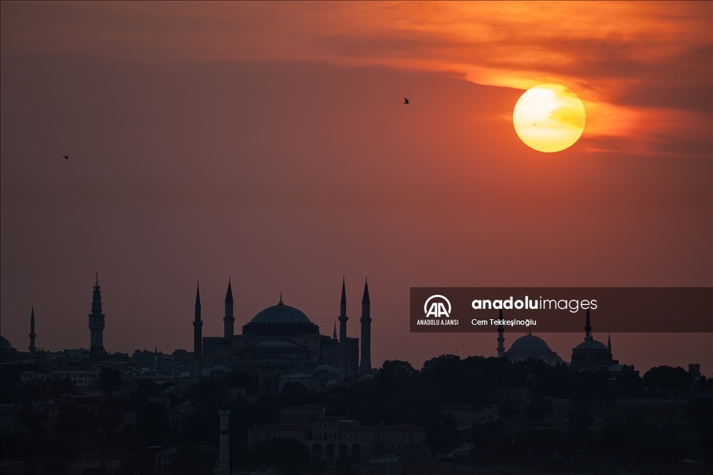 İstanbul'da gün batımı - Anadolu Ajansı