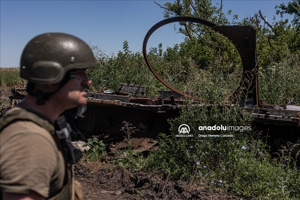 Velyka Novosilka'da askeri araçların bakımı - Anadolu Ajansı