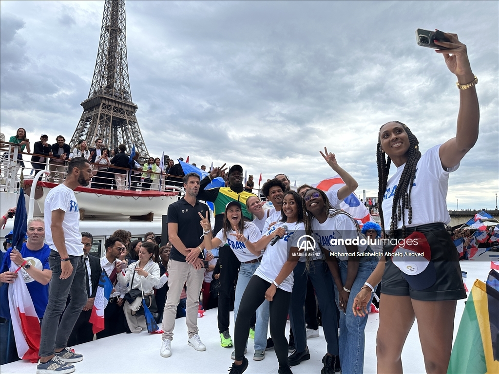 Paris 2024 Pre-Olympic Tour Along The Seine As Part Of The Future ...