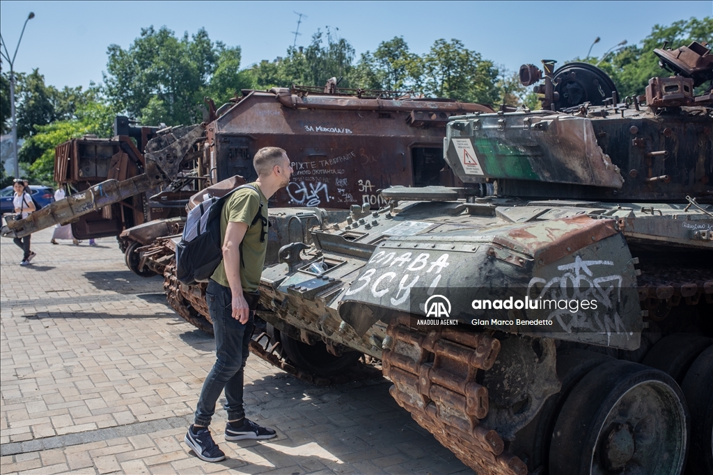 Controversial war tourism in Ukraine - Anadolu Ajansı