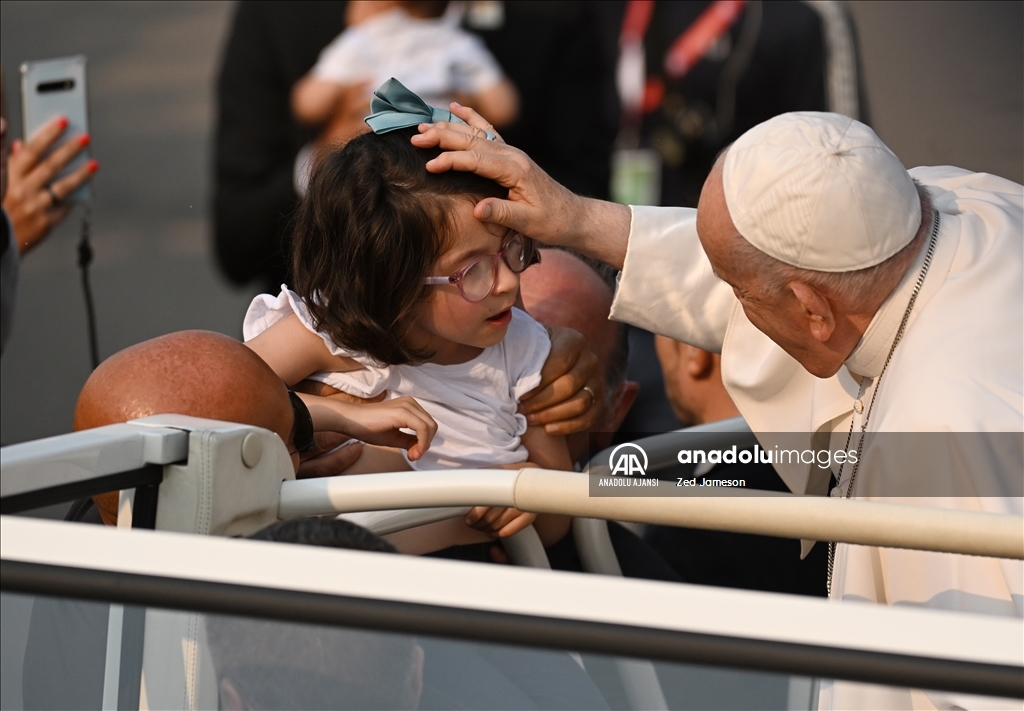 Papa Franciscus, Meryem Ana Tapınağı'nı ziyaret etti - Anadolu Ajansı