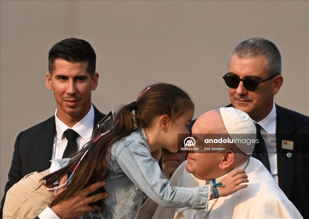 Papa Franciscus, Meryem Ana Tapınağı'nı ziyaret etti - Anadolu Ajansı