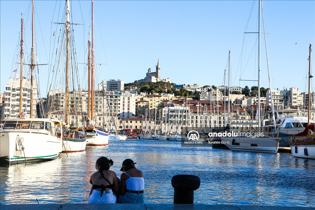 Marsilya'da aşırı sıcaklar - Anadolu Ajansı
