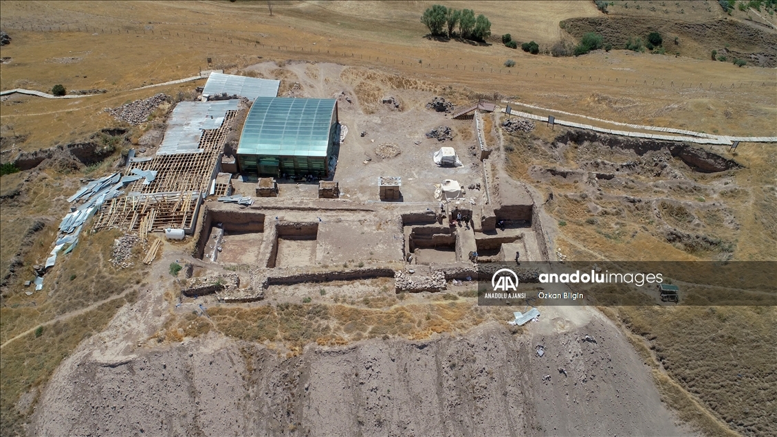 Ayanis Kalesi'nde 36 yıldır yürütülen kazılar, Urartular dönemine ışık ...