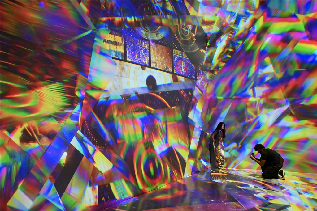 Beyond the Light Exhibition in New York - Anadolu Ajansı