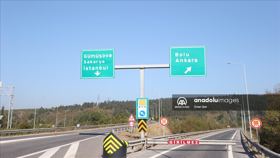 Anadolu Otoyolu Kaynaşlı-Abant arası Ankara yönü onarım için trafiğe ...