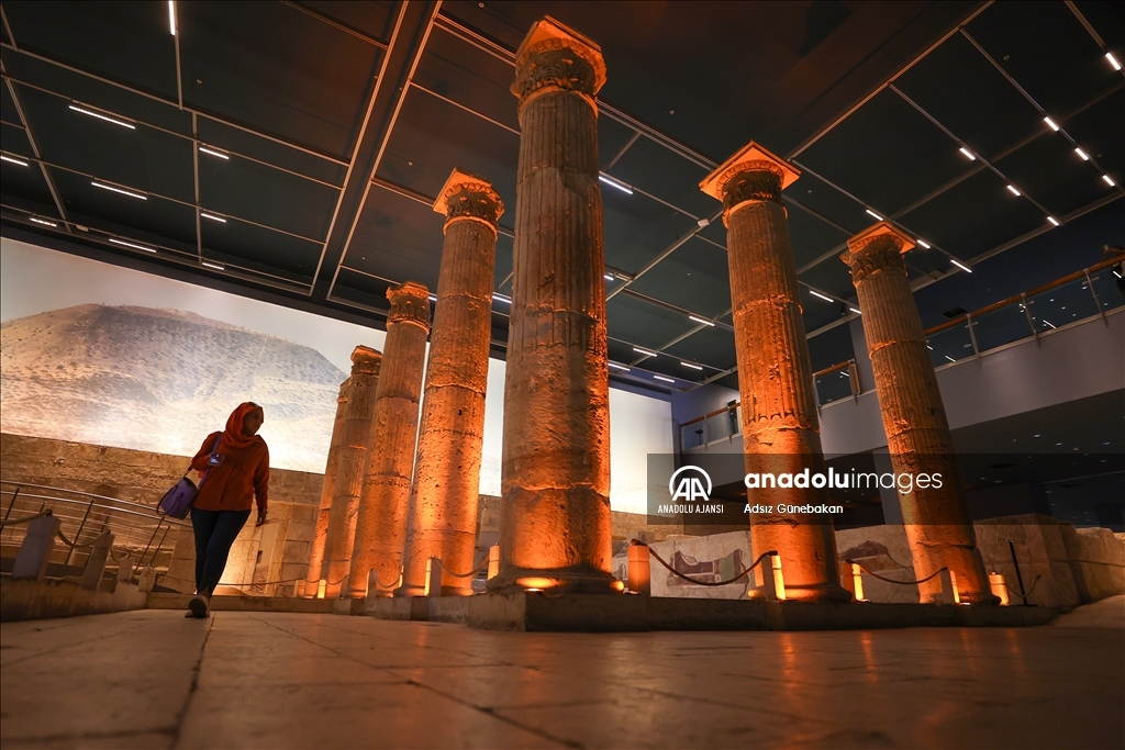 "Çingene Kızı" deprem yaralarını sarıyor - Anadolu Ajansı