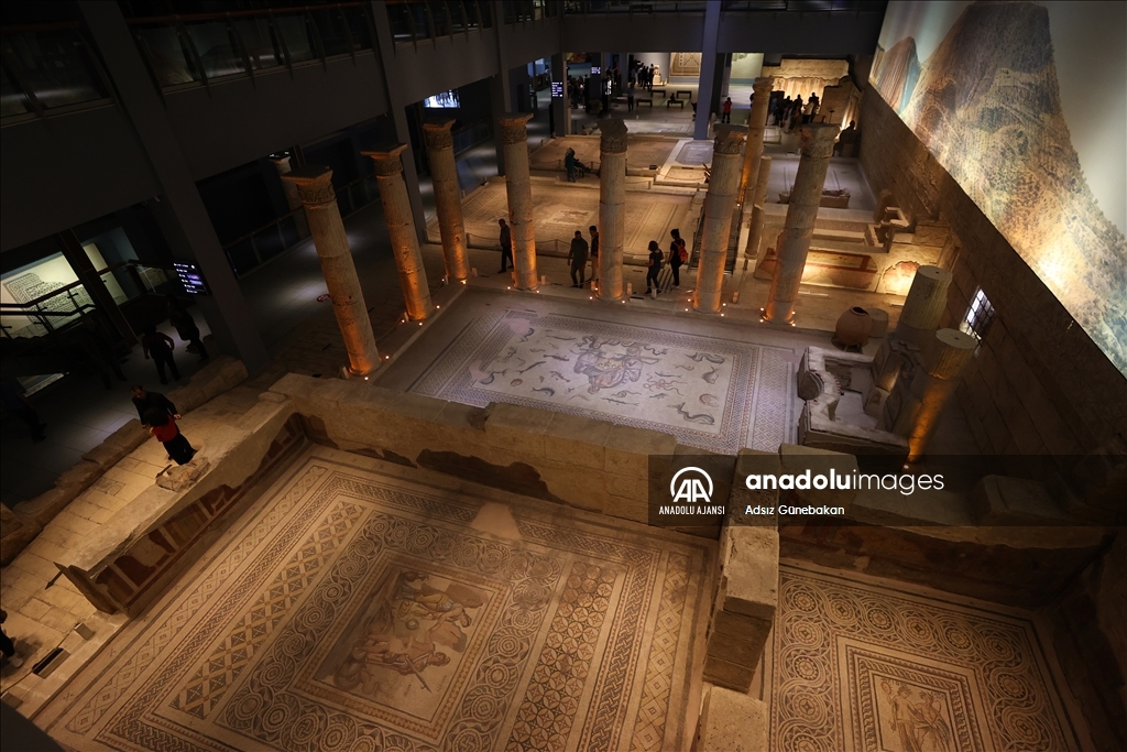 "Çingene Kızı" deprem yaralarını sarıyor - Anadolu Ajansı