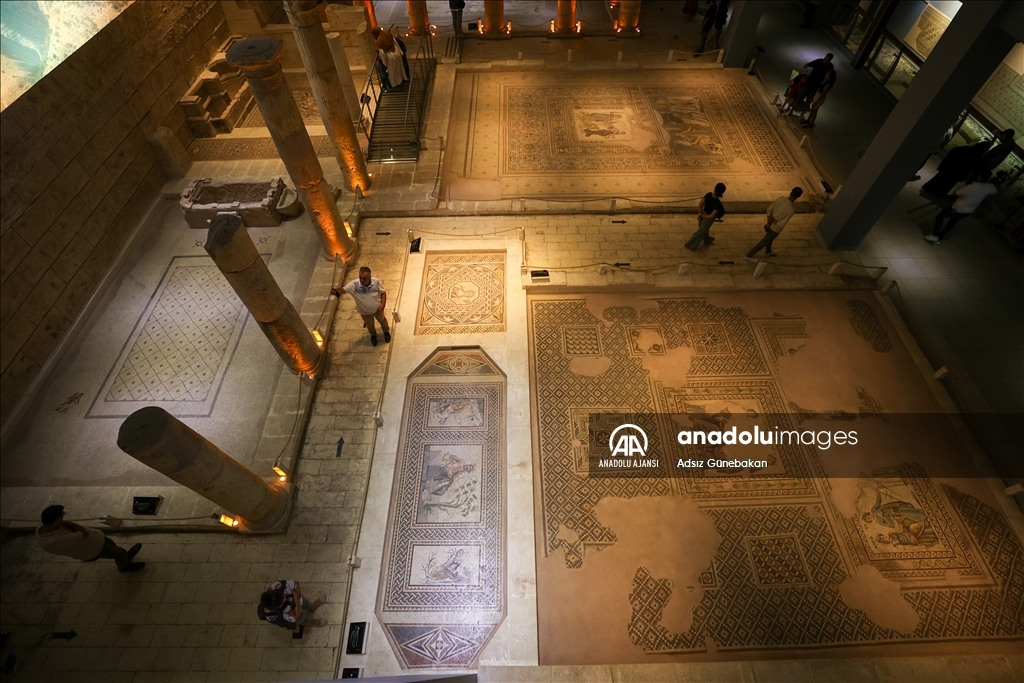 "Çingene Kızı" deprem yaralarını sarıyor - Anadolu Ajansı