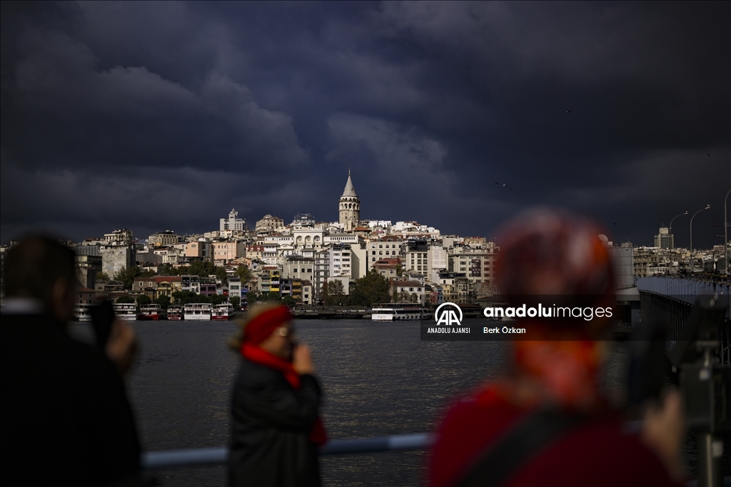 İstanbul'da bulutlu hava - Anadolu Ajansı