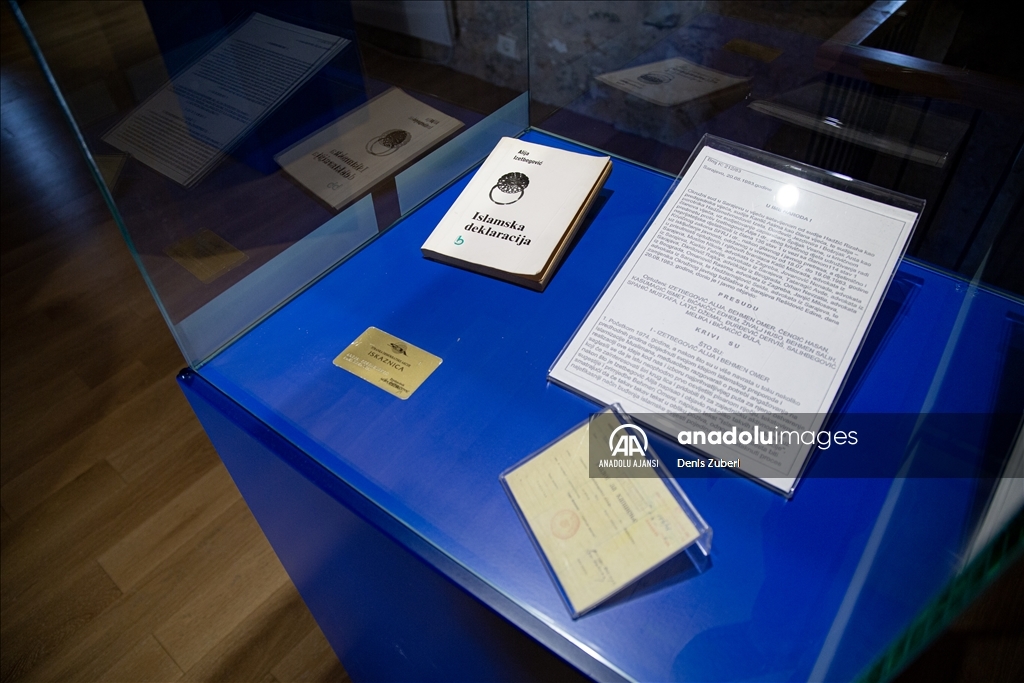 İzetbegoviç'in anıları ismini taşıyan müzede yaşatılıyor - Anadolu Ajansı