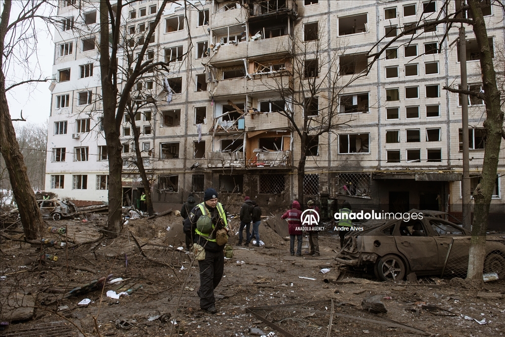 Ten ballistic missiles hit Kyiv last night causing damage - Anadolu Ajansı