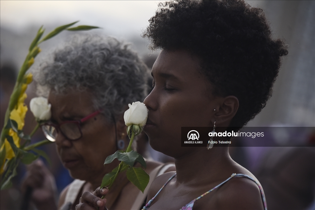 Rio de Janerio'da geleneksel Lemanja Festivali gerçekleşti - Anadolu Ajansı