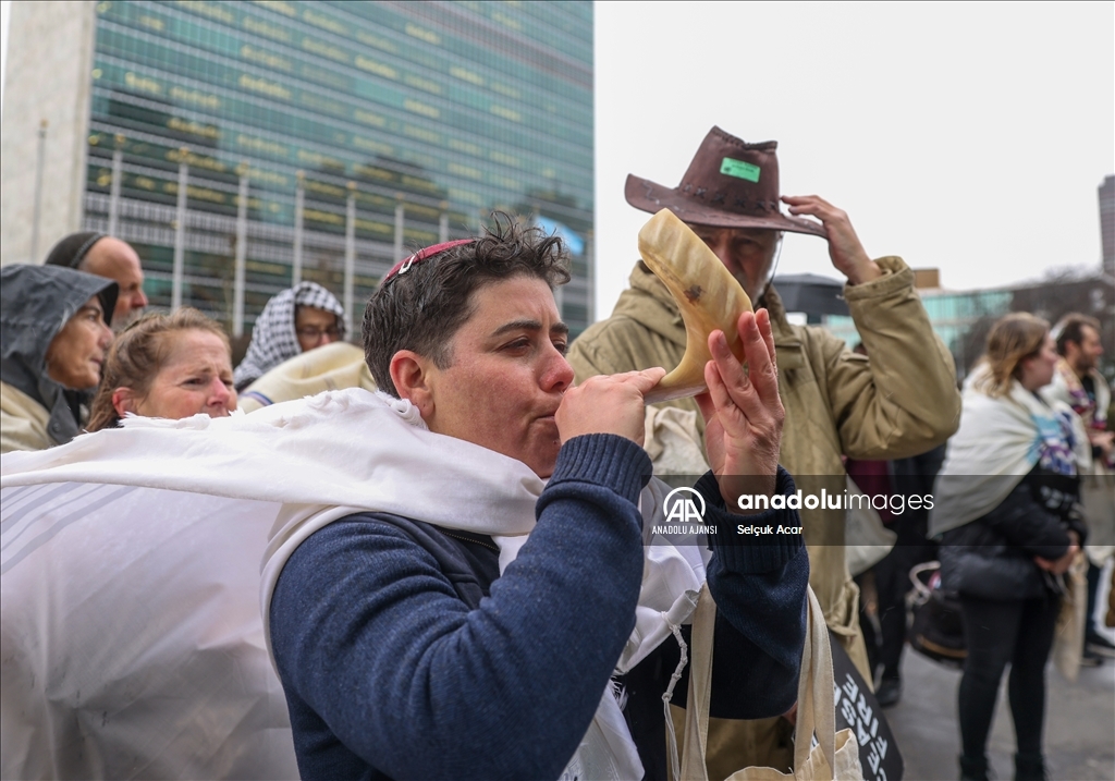 Gazze'de ateşkes isteyen hahamlar BM'de gösteri düzenledi - Anadolu Ajansı
