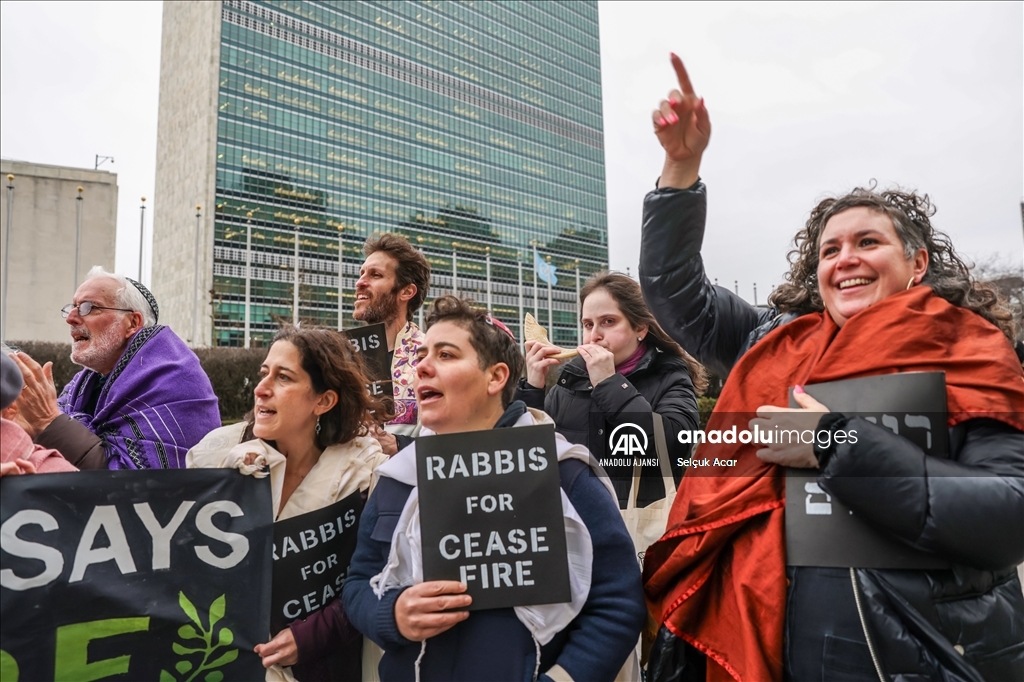 Gazze'de ateşkes isteyen hahamlar BM'de gösteri düzenledi - Anadolu Ajansı