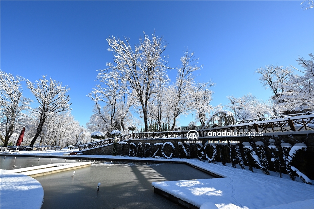 Trabzon'un yüksek kesimlerinde kar etkili oldu - Anadolu Ajansı