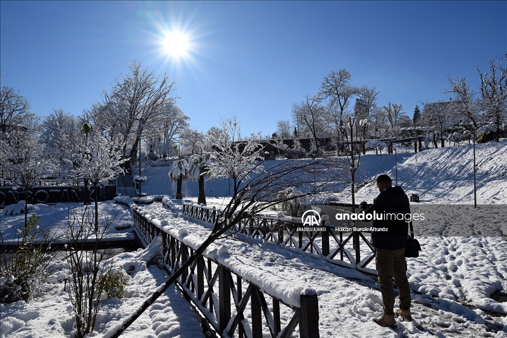 Trabzon'un yüksek kesimlerinde kar etkili oldu - Anadolu Ajansı