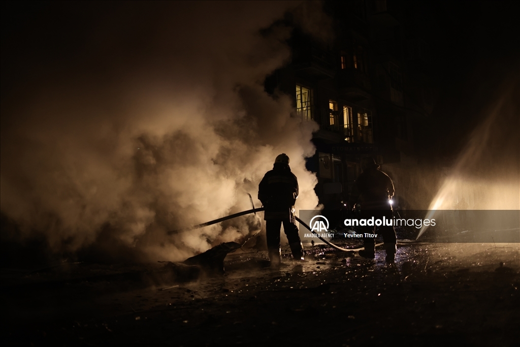Russian missile hits residential building in Kharkiv - Anadolu Ajansı