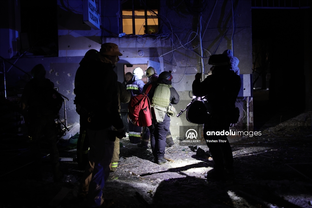 Russian missile hits residential building in Kharkiv - Anadolu Ajansı