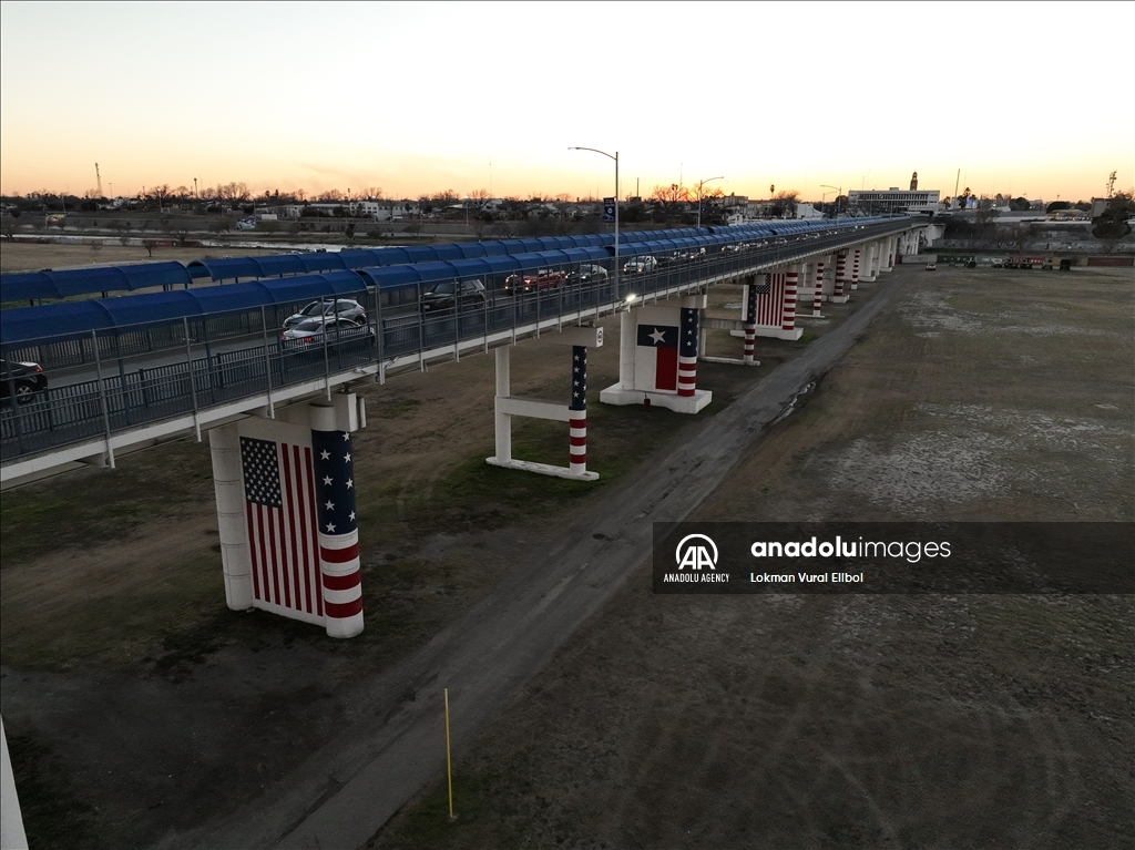 Security measures on Mexico-US border in Eagle Pass, Texas - Anadolu Ajansı