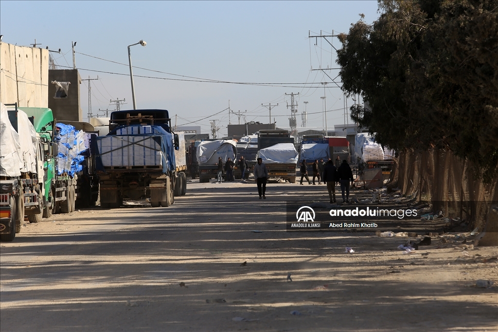 Gazze'ye giren yardım tırlarının sayısında büyük düşüş yaşanıyor ...