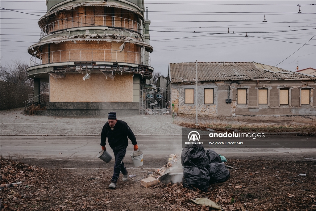 Traces of Russia-Ukraine war in Kherson's Antonivka village - Anadolu ...