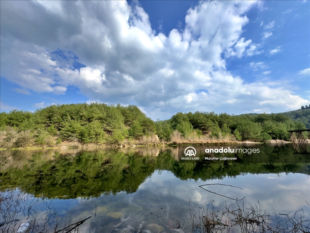 Ceyhan Nehri'ne gökyüzünün yansıması - Anadolu Ajansı