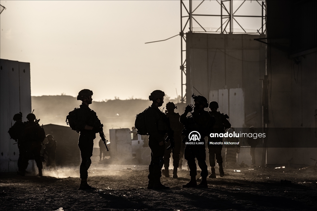 İsrail askerleri Erez Sınır Kapısı'nda konuşlandı - Anadolu Ajansı